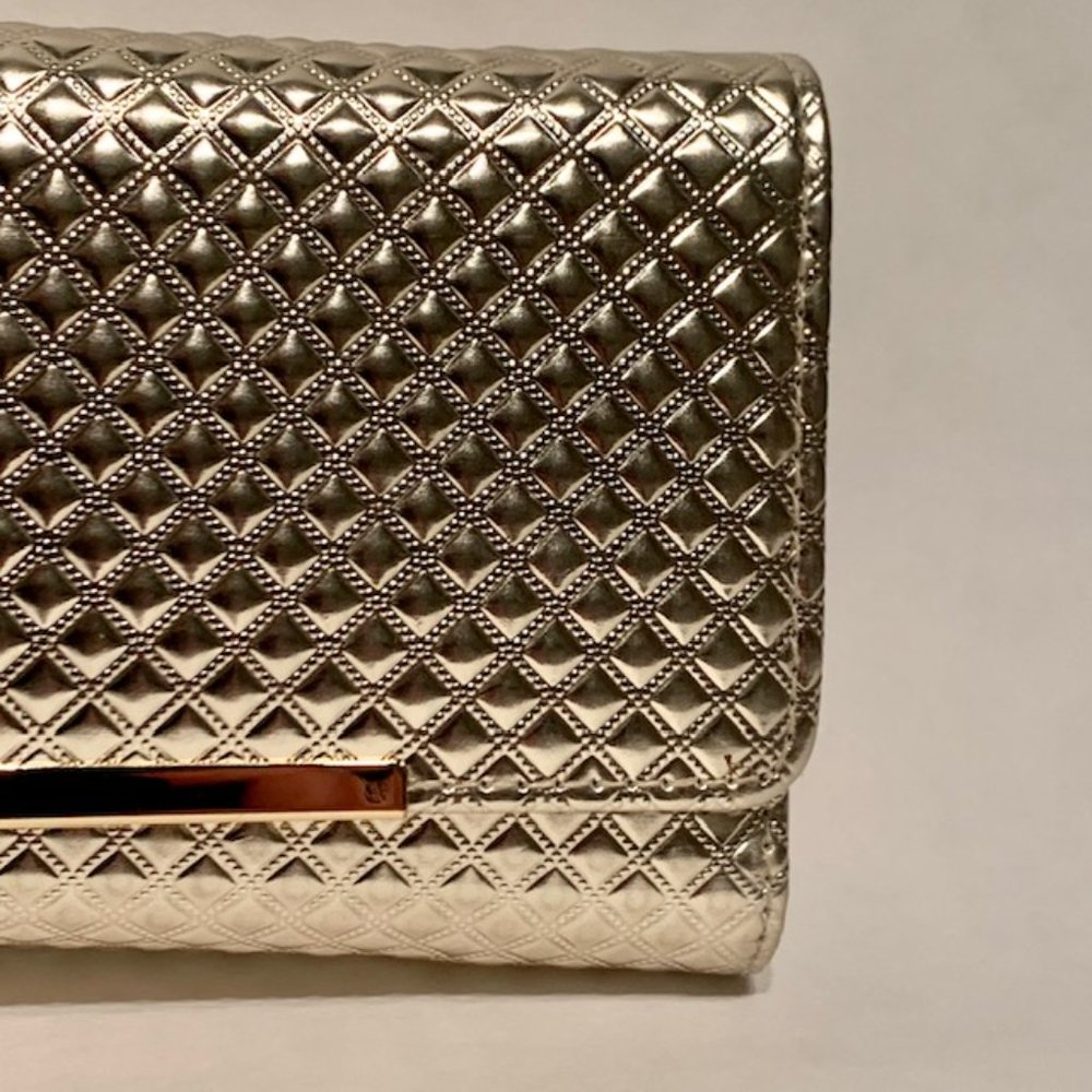 Quilted Metallic Gold Safe Keeper Rfid-Blocking Wallet - Gem
